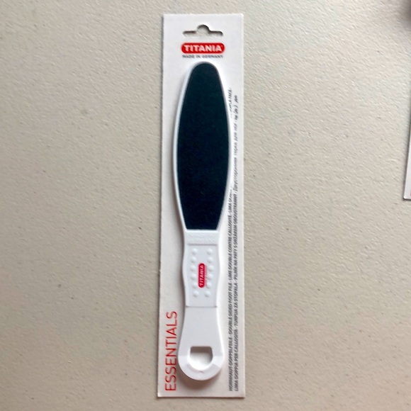 Titania | Skincare | 35 Titania Essentials Tools Double Sided Foot File ...